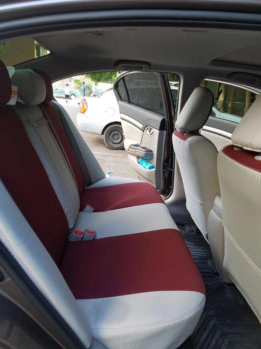 Galerie foto huse auto personalizate Honda