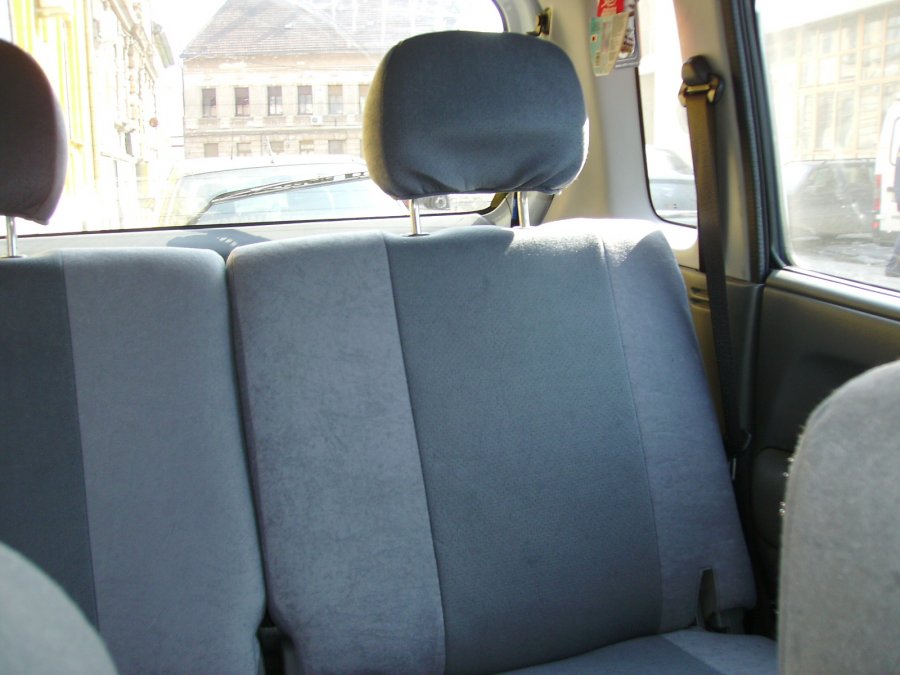 Galerie foto huse auto personalizate Opel