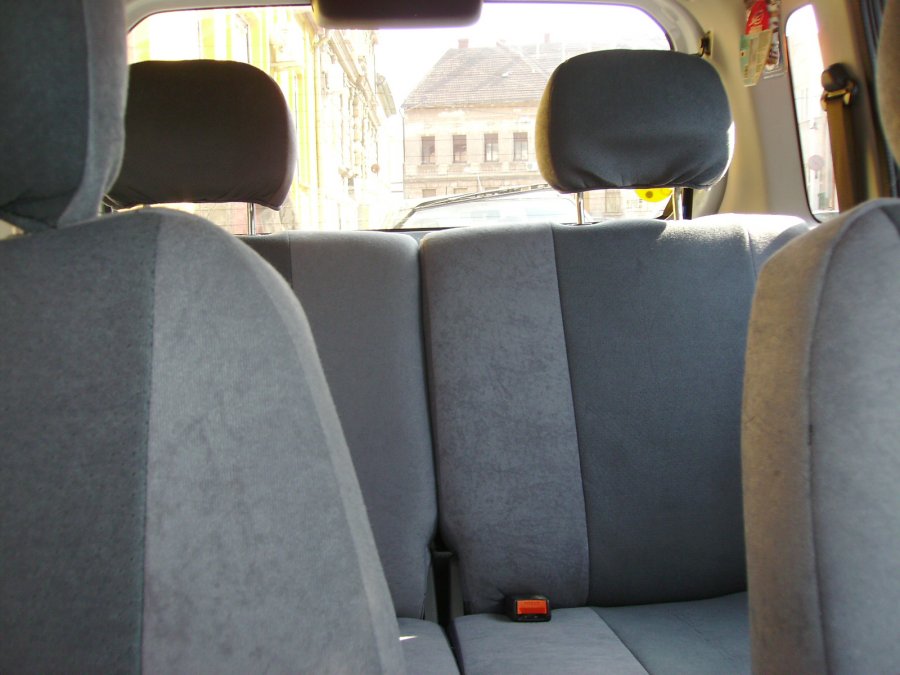 Galerie foto huse auto personalizate Opel