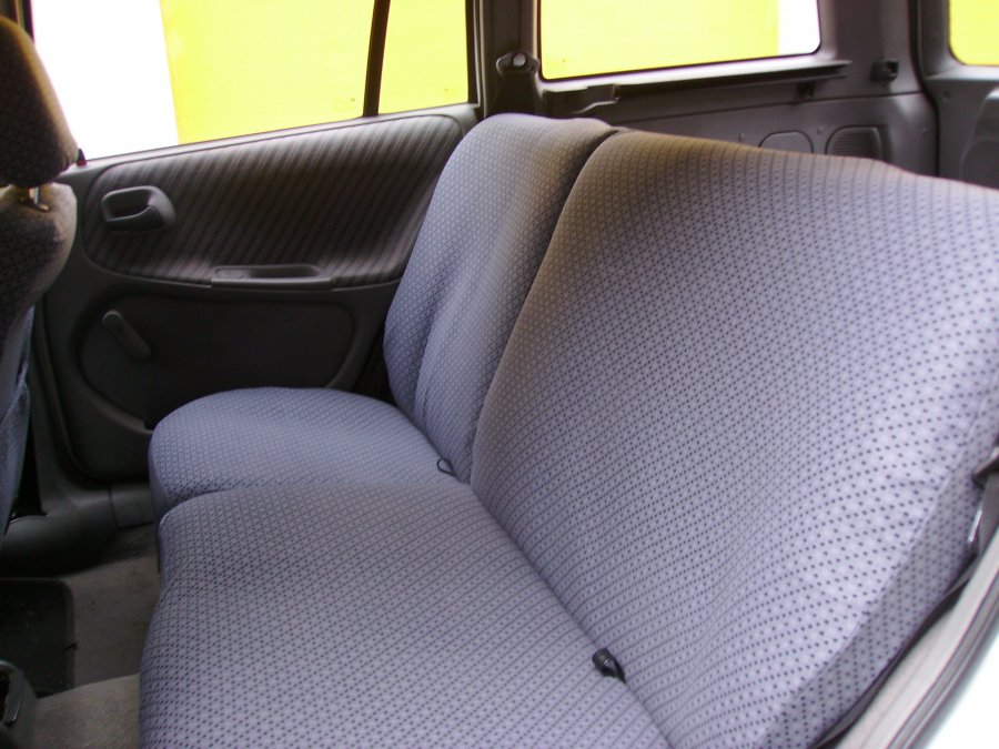 Galerie foto huse auto personalizate Opel