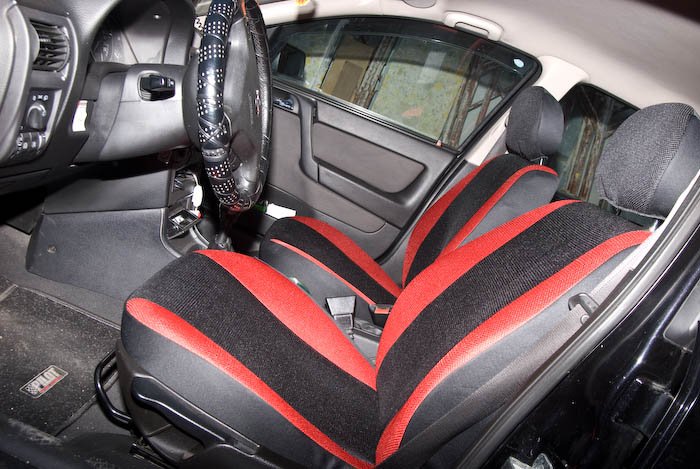 Galerie foto huse auto personalizate Opel