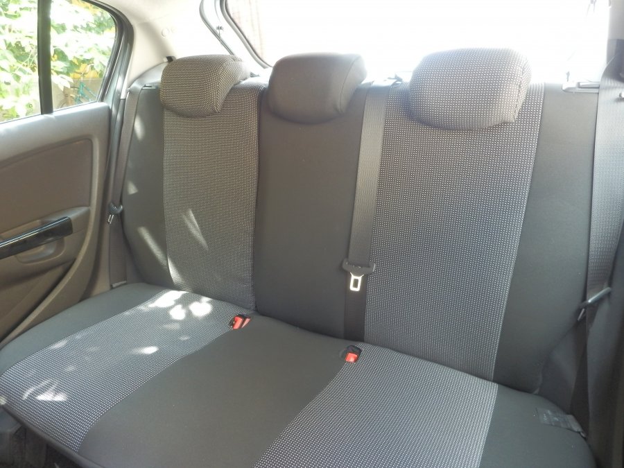 Galerie foto huse auto personalizate Opel