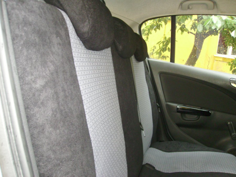 Galerie foto huse auto personalizate Opel